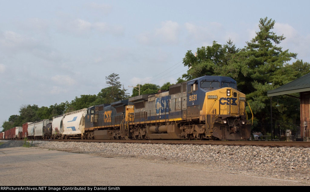 CSX 9031 leads Q361.